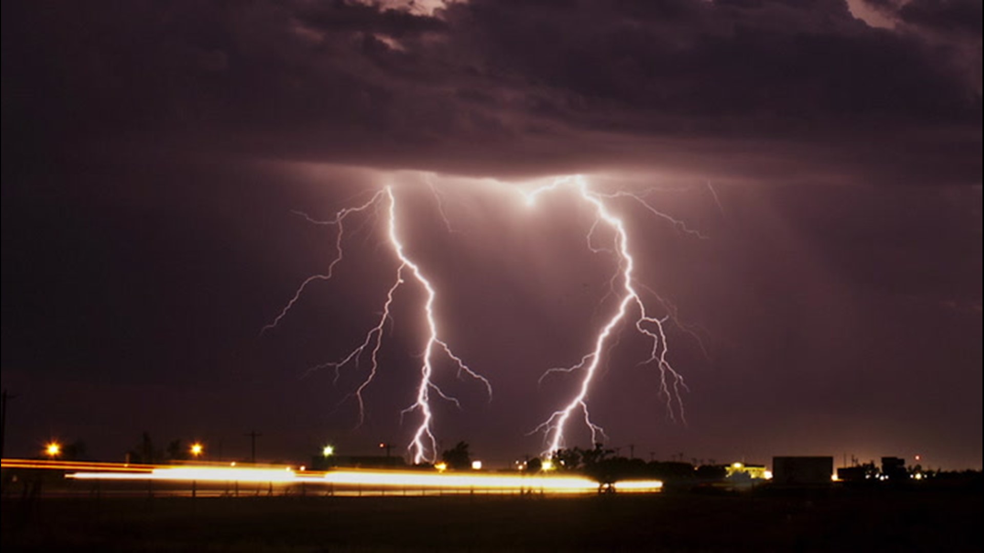 The dangers of dry thunderstorms during wildfire season | wfaa.com