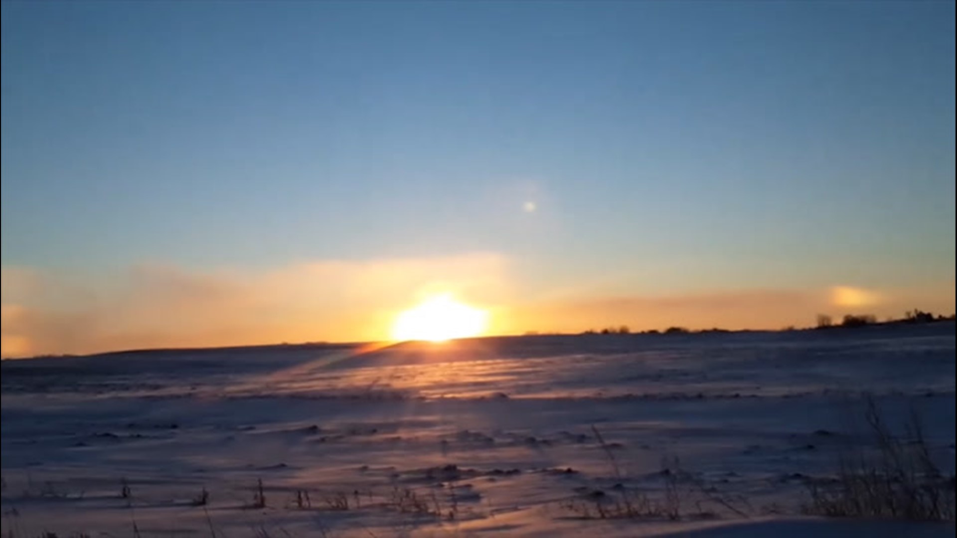 Sun dog spotted over frozen Minnesota landscape | wfaa.com