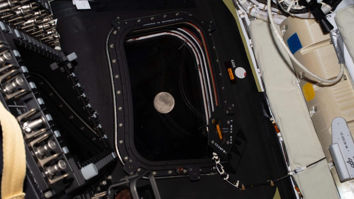 Artemis II lunar flyby: How long did the Orion spacecraft lose ...