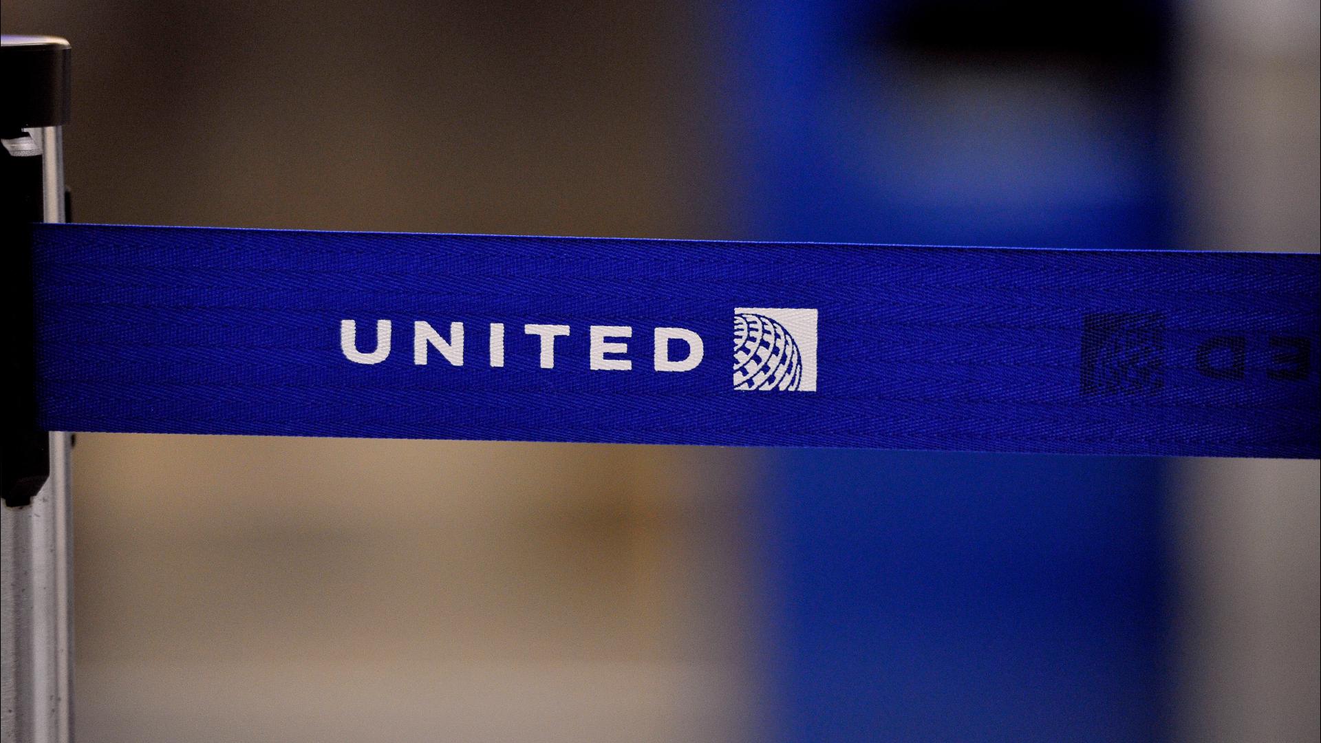 United flight bound for Minneapolis diverted to Wisconsin because of an ...