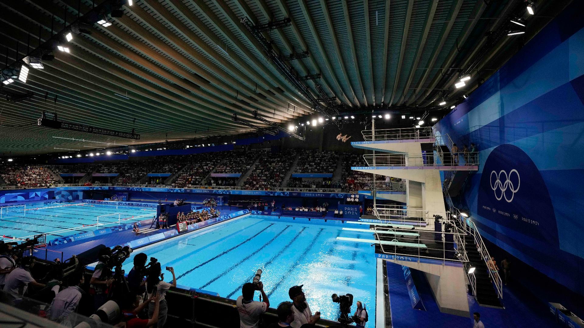 Why do Olympic divers shower after they dive? | wfaa.com