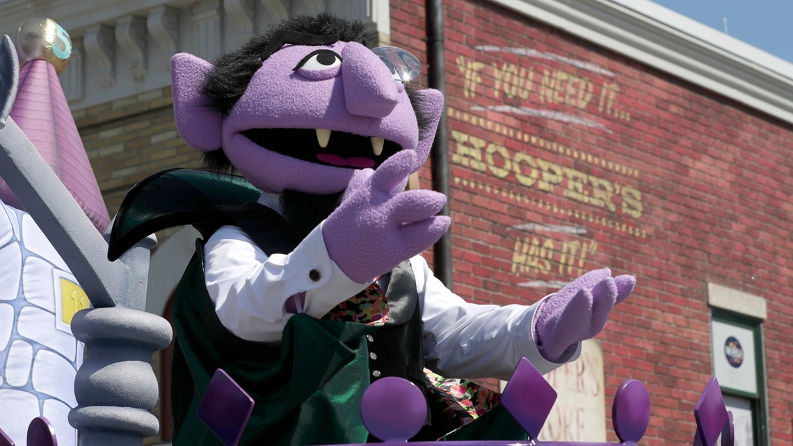 Sesame's Count von Count wants children to be counted in census | wfaa.com