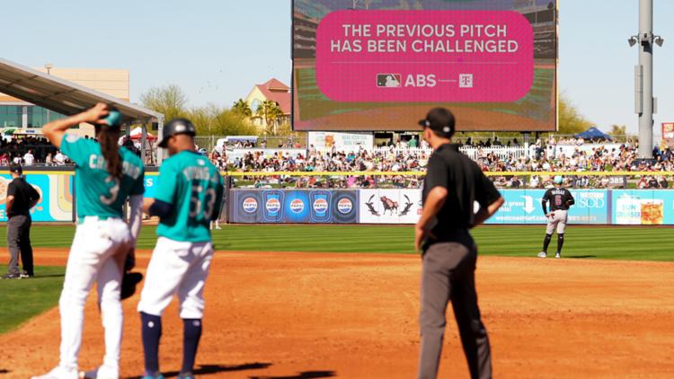 214, 469, and 972 meet 945: North Texas is getting a new area code in ...