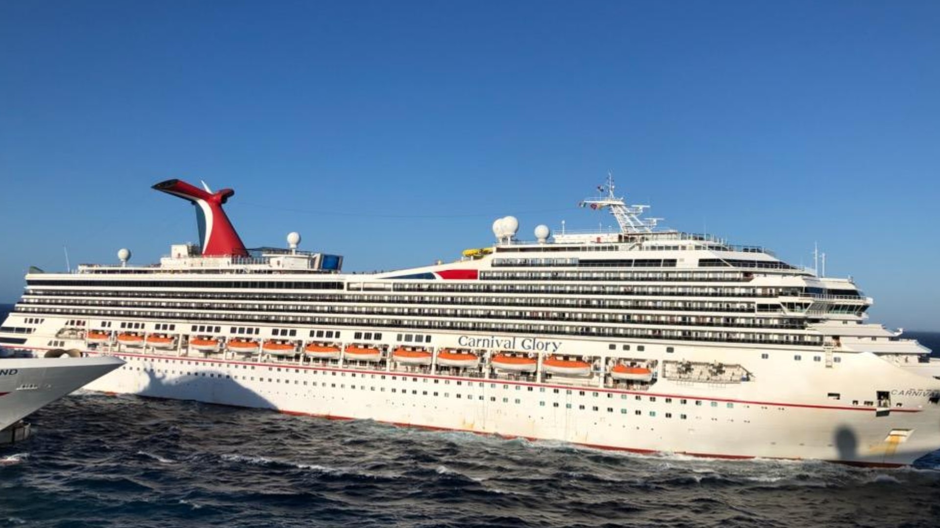 Carnival Glory, Carnival Legend collide at Cozumel, Mexico dock | wfaa.com