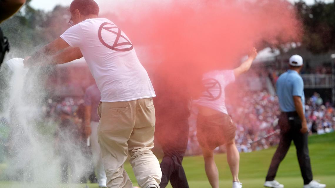 Climate protesters delay PGA Tour's Travelers Championship | wfaa.com