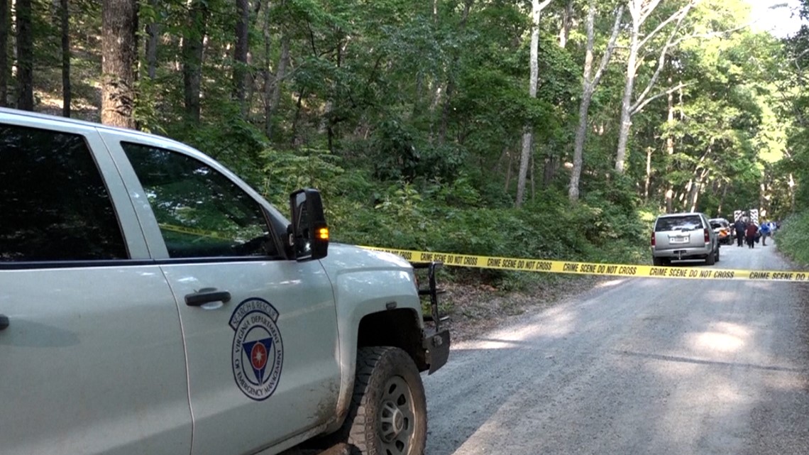Virginia plane crash: Investigators search 'destroyed' wreckage for ...