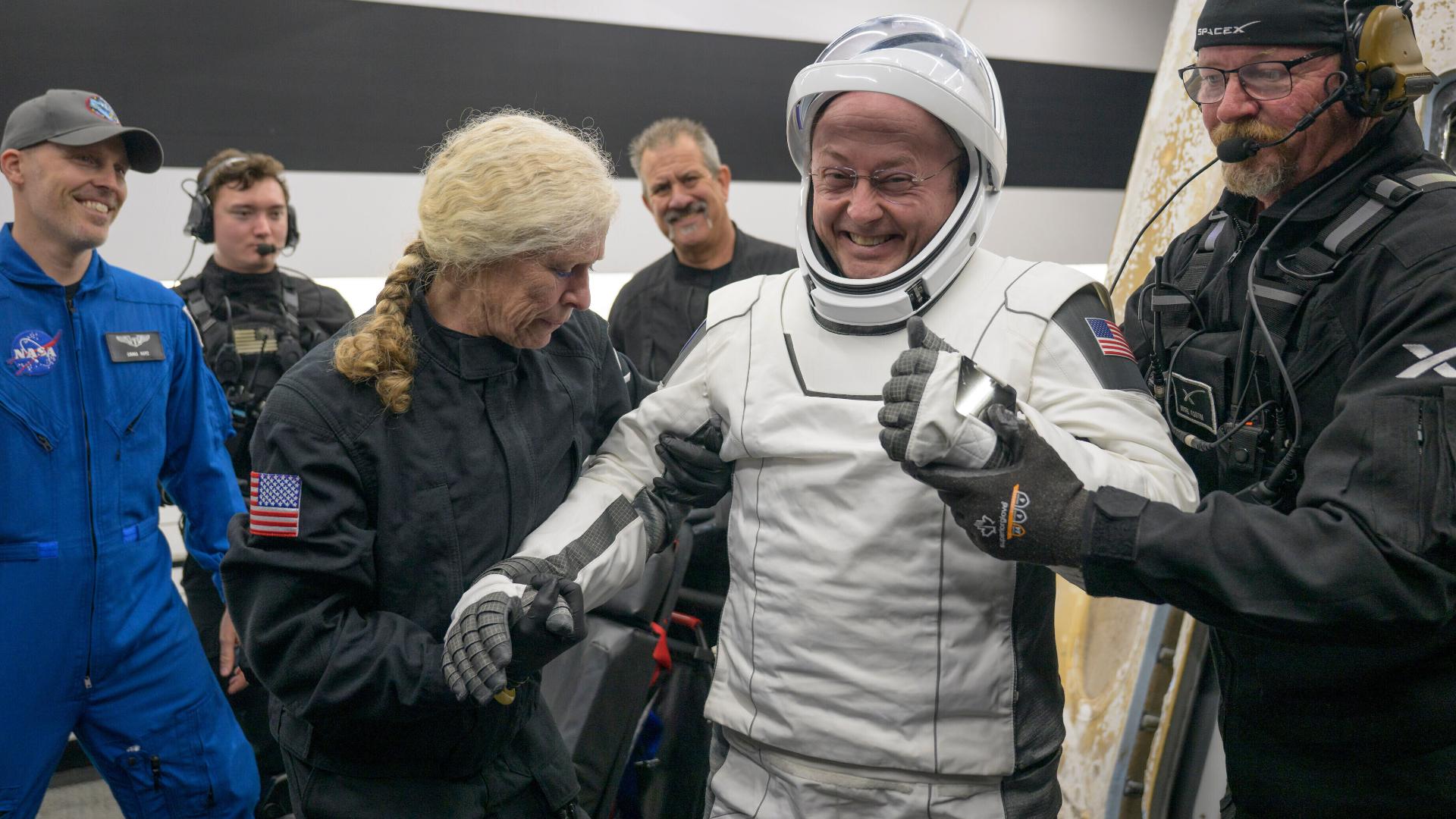 NASA astronaut details medical issue that cut ISS mission short | wfaa.com