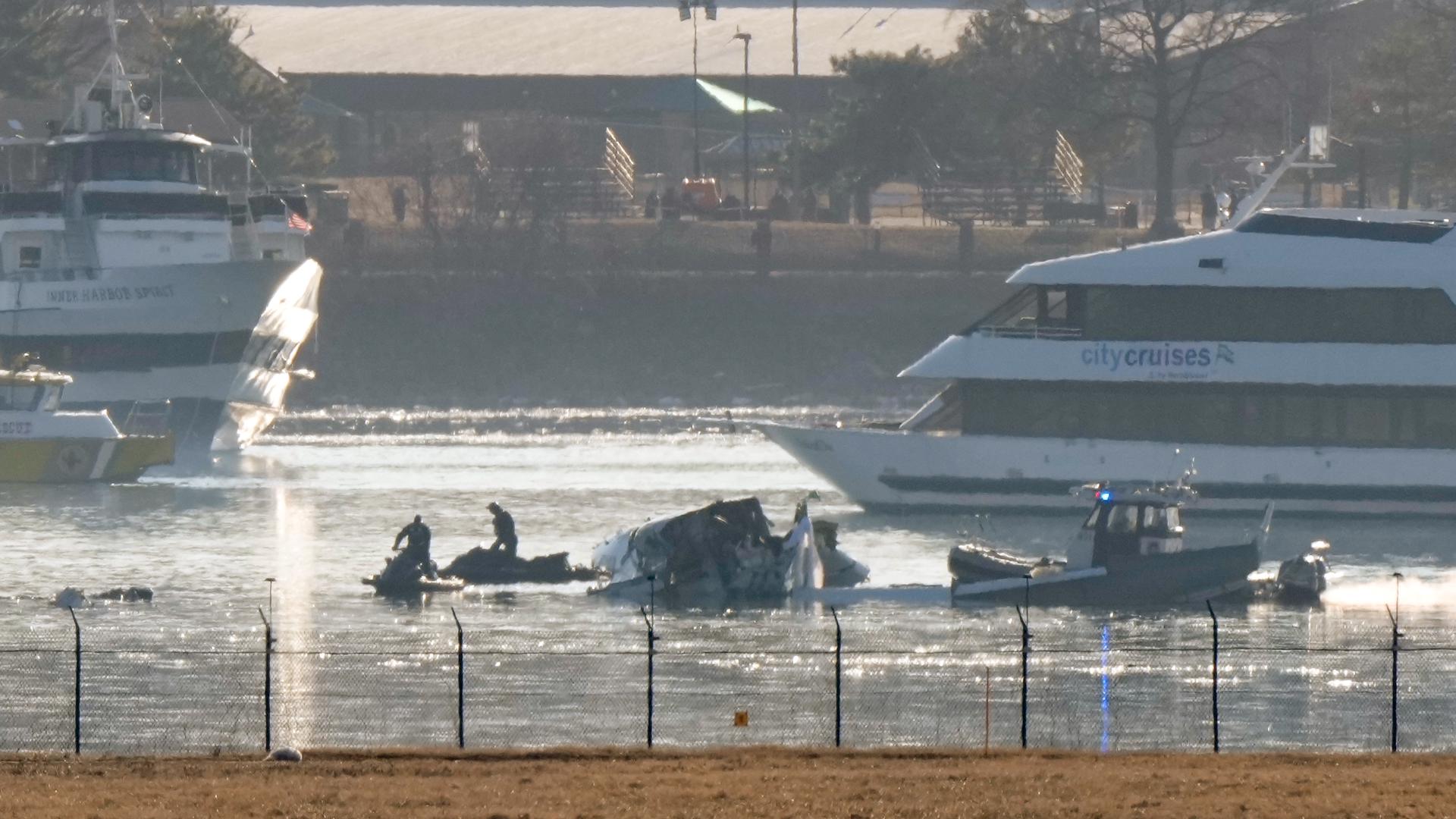 Bodies of soldiers killed in deadly helicopter-plane collision near DC ...
