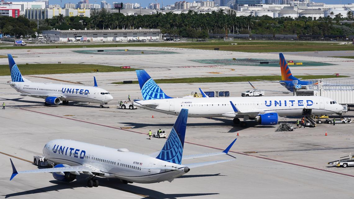 Commercial airlines resume regular schedules after shutdown-related ...