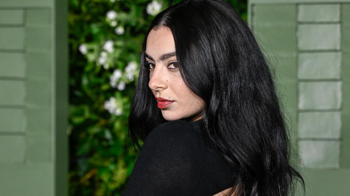 Charli XCX, The 1975 drummer George Daniel marry in London | wfaa.com
