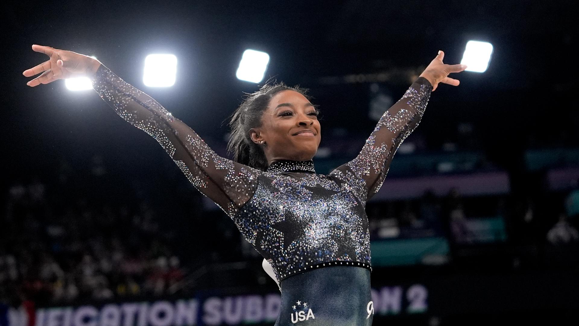 Simone Biles injured, but still dominates in Olympic return | wfaa.com
