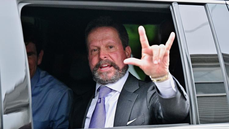 Nick Reiner hires high-profile defense attorney after arrest for ...