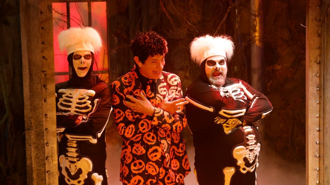 Tom Hanks Returns as David S. Pumpkins on 'Saturday Night Live' | wfaa.com