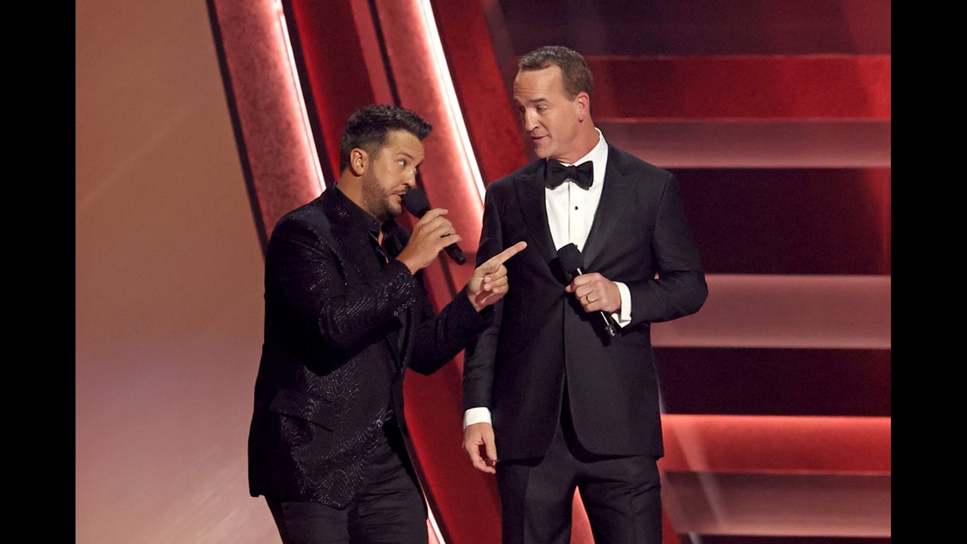 Luke Bryan and Peyton Manning Joke About Taylor Swift and Travis Kelce ...