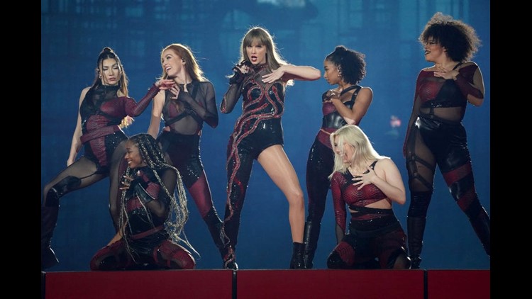 Taylor Swift Reveals 'Tortured Poets' Timeline During Tokyo Eras Tour ...