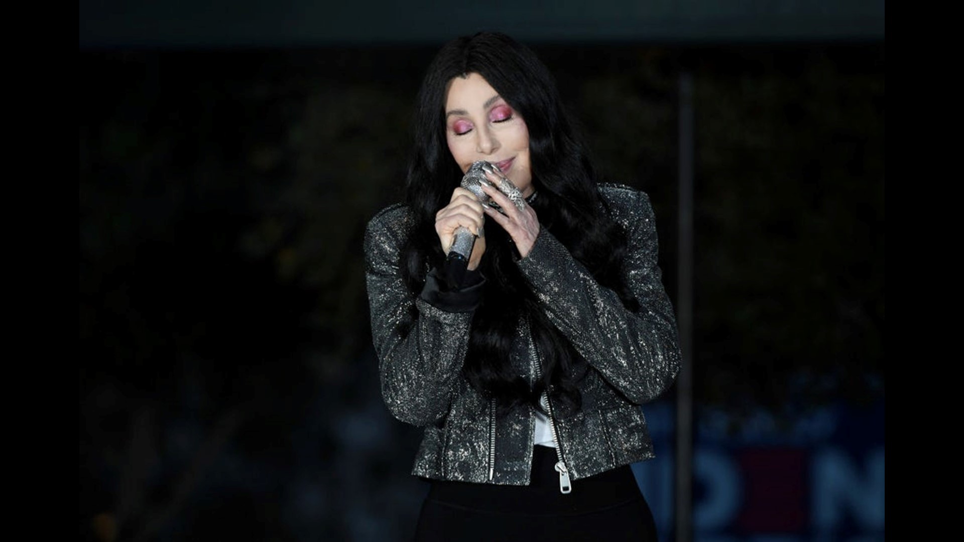 Cher Admits She Does Not Like Her Own Voice and Never Sings Around the ...