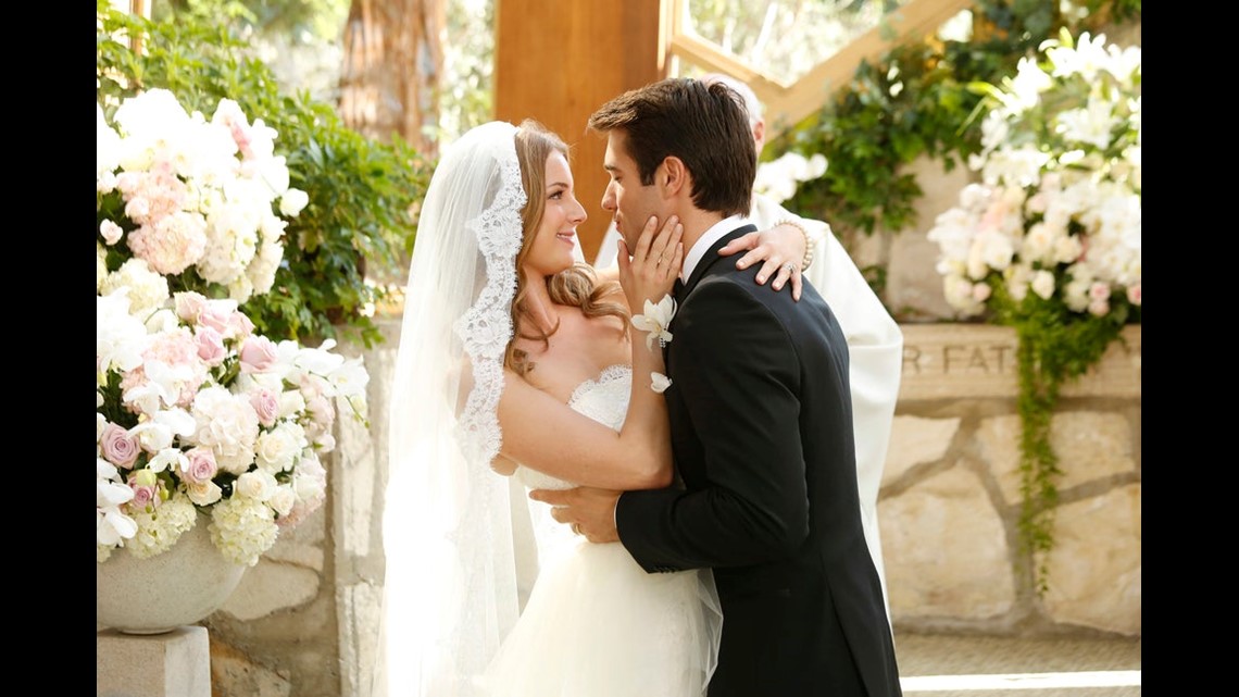 Emily VanCamp and Josh Bowman Expecting Baby No. 2: See the Sweet ...