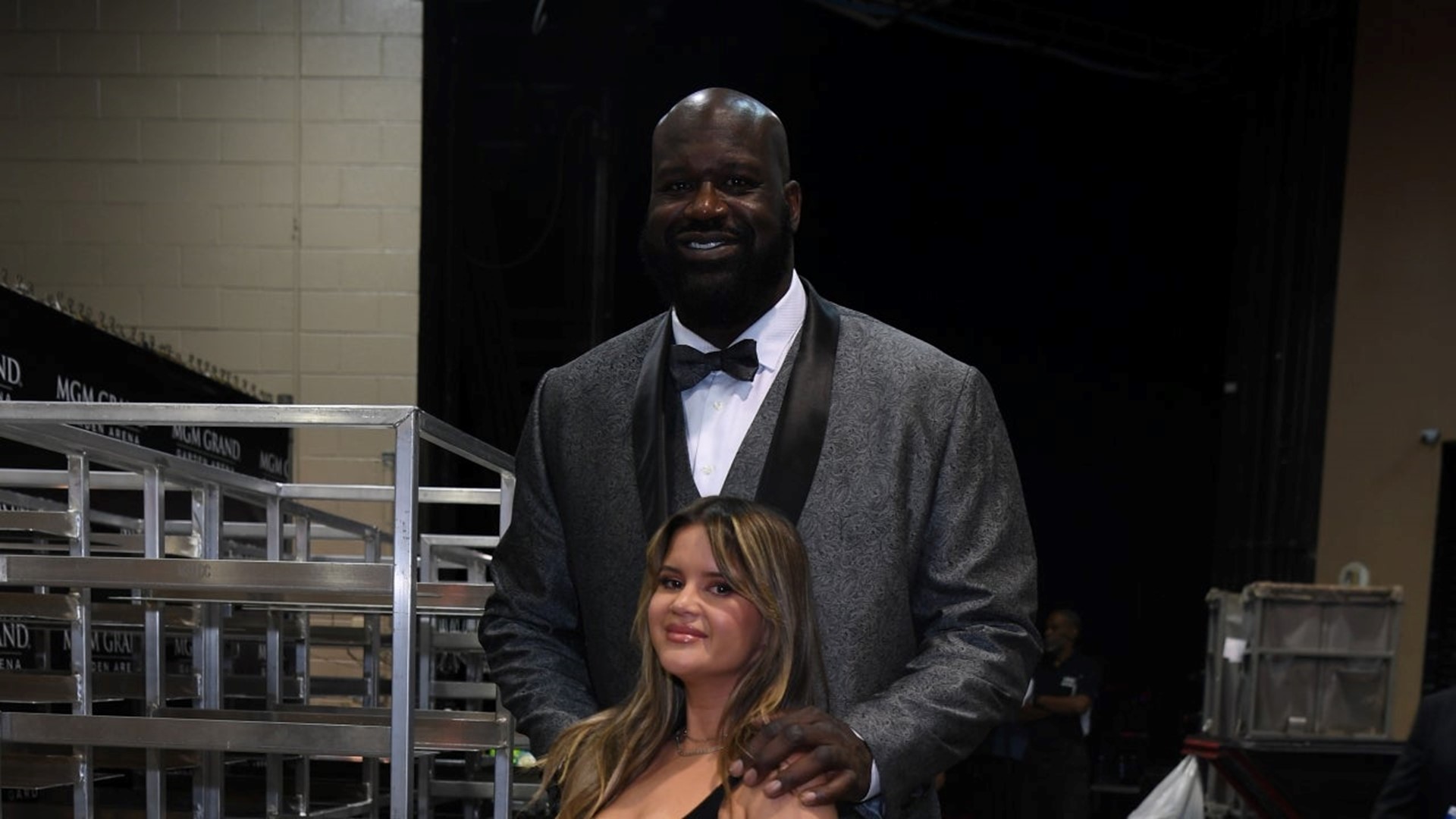 Maren Morris Shows Off Hilarious Height Difference in Viral Pic With ...