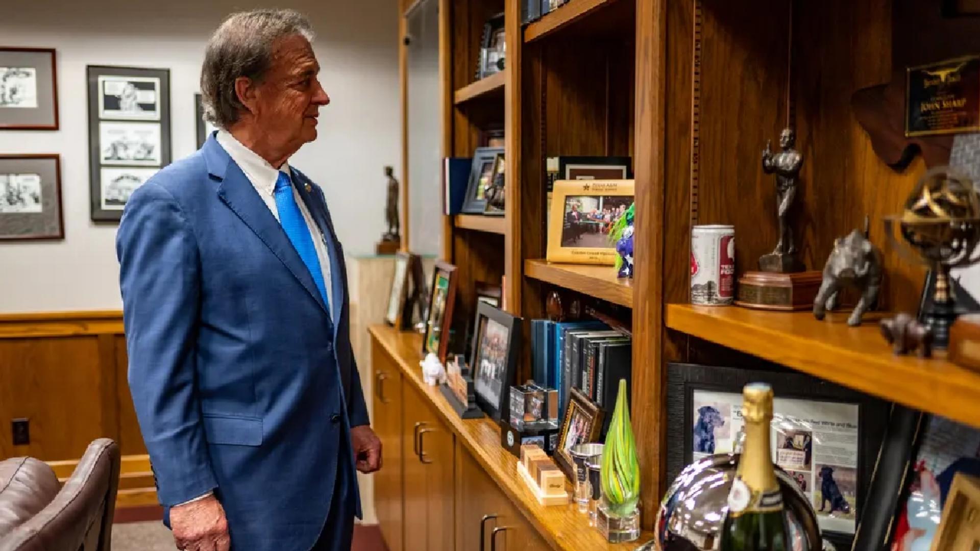 Texas A&M Chancellor John Sharp to retire in June 2025 | wfaa.com