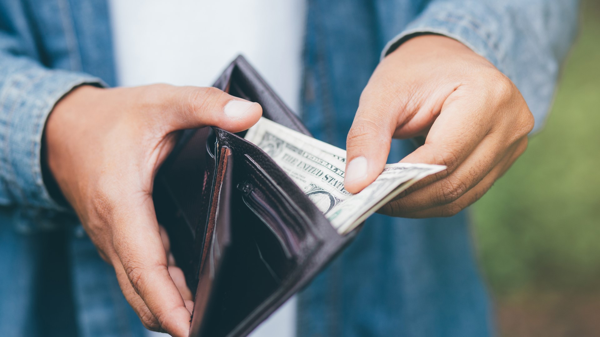 What to do with your money and how to prioritize your payments | wfaa.com