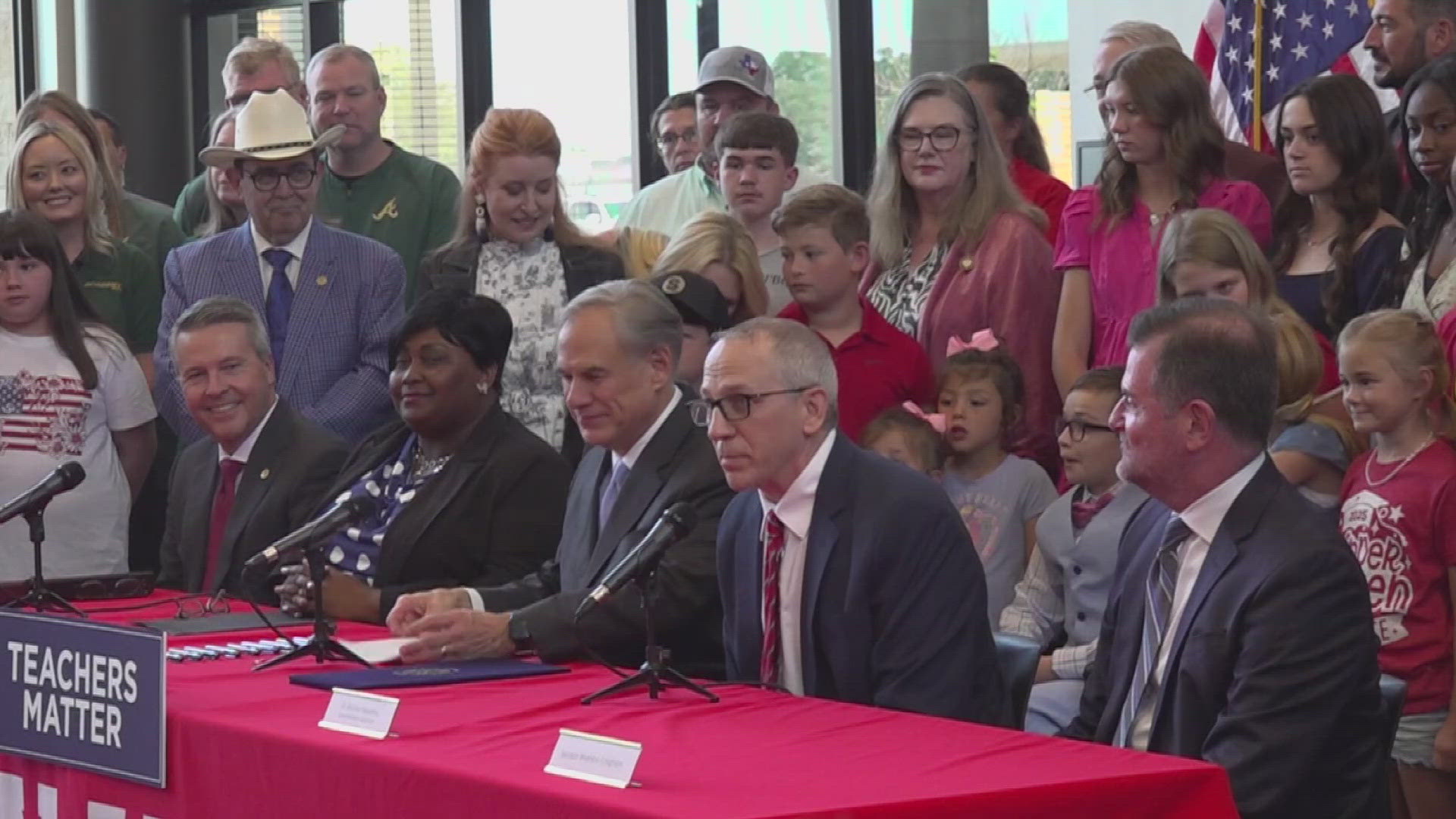 Greg Abbott signs historic $8.5 billion education bill in Salado | wfaa.com