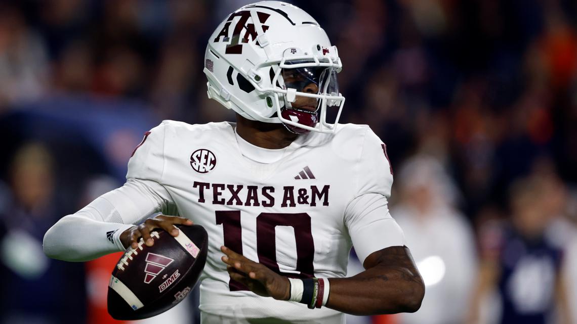Reed throws 4 TDs as Texas A&M tops UTSA 42-24 in season opener | wfaa.com