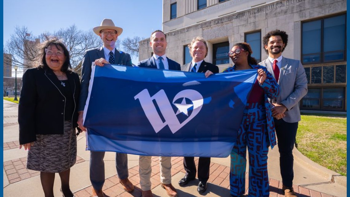 City of Waco adopts new flag: Waco, TX | wfaa.com