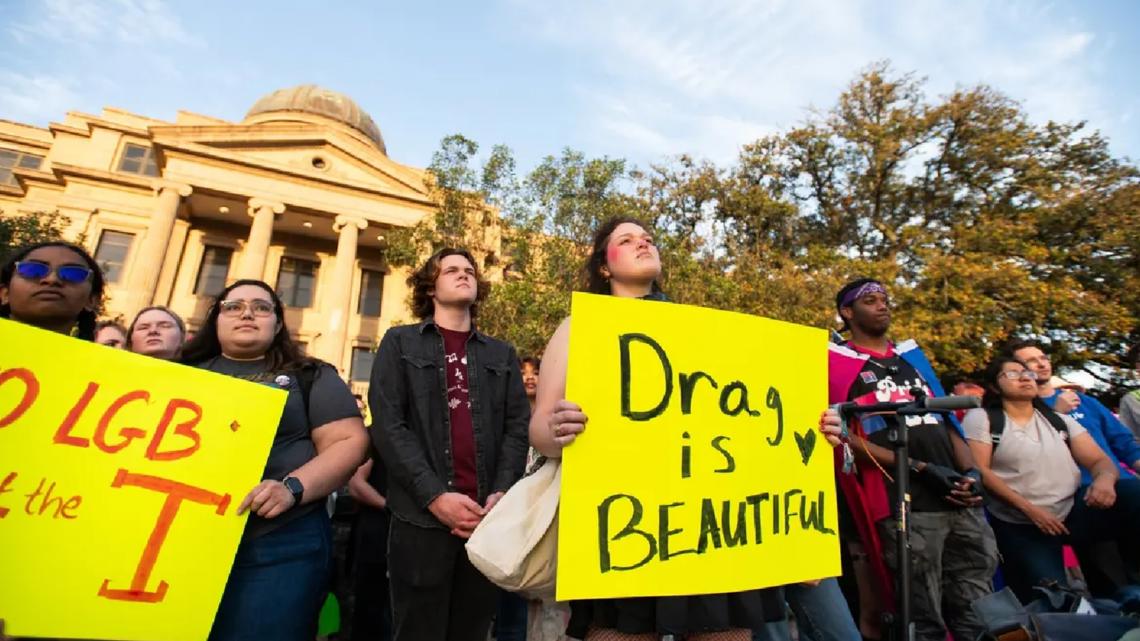 Federal judge blocks Texas A&M ban on "Draggieland" drag show | wfaa.com