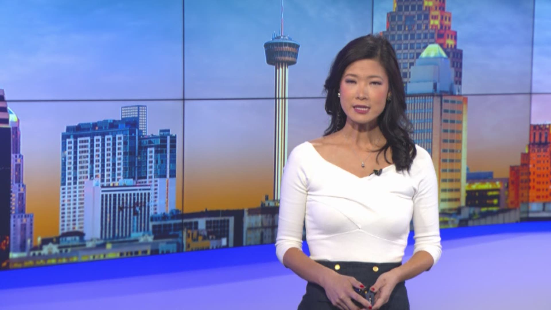 DPS identifies three dead after being struck by pickup in Lytle | wfaa.com