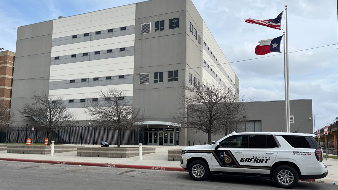 Person in custody shot at Bexar County Jail | wfaa.com