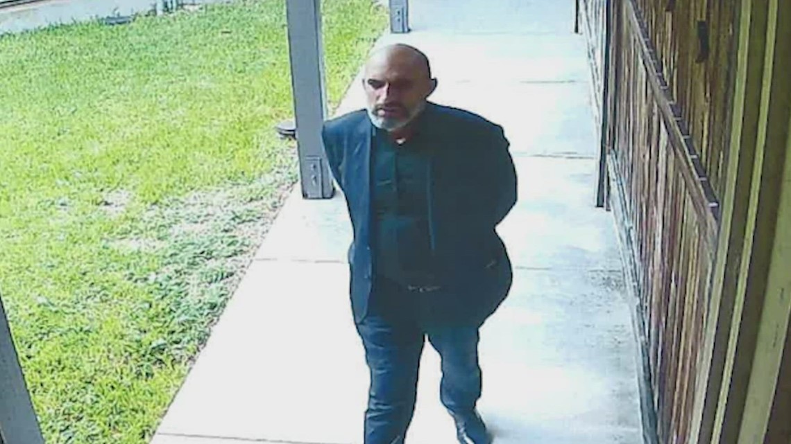 Fake priest stealing from Catholic churches | wfaa.com