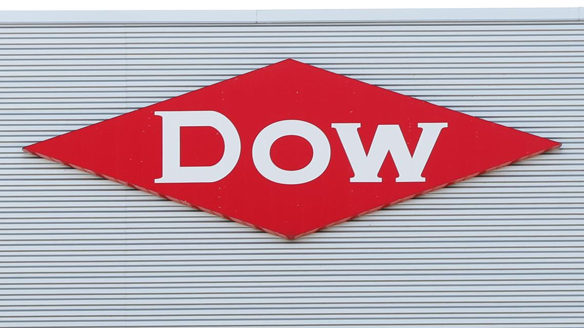 VIDEO: Tim Walz goes pheasant hunting in Minnesota | wfaa.com