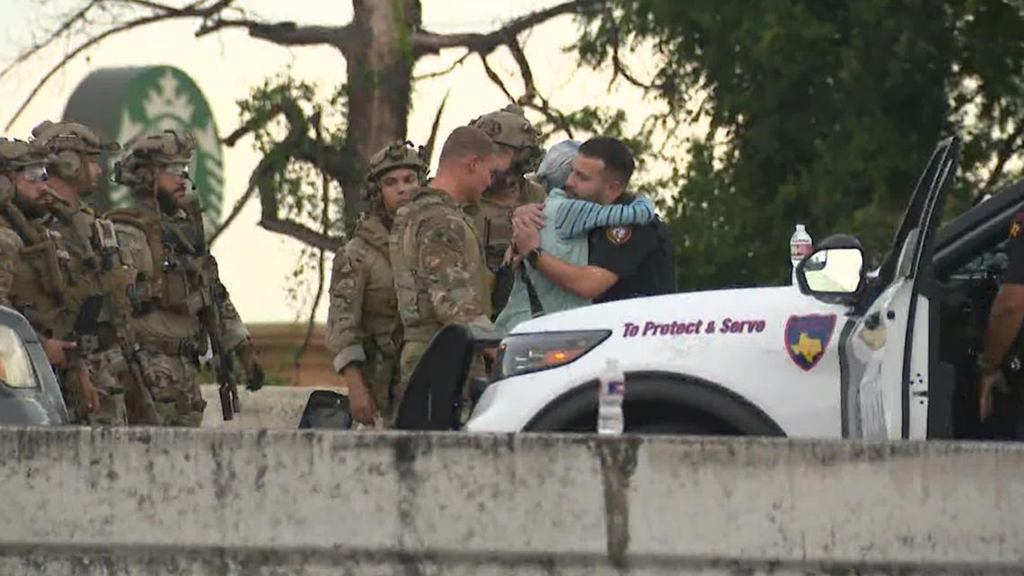 Houston woman on freeway surrenders ending Interstate 45 standoff ...