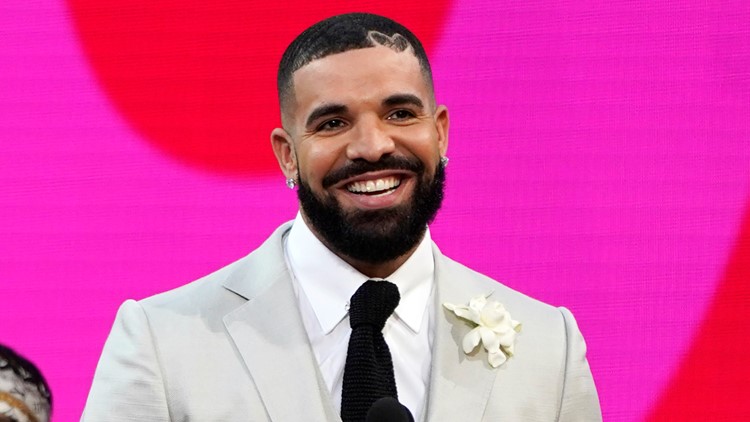 Drake pays for guests at Houston restaurants on Valentine's Day | wfaa.com