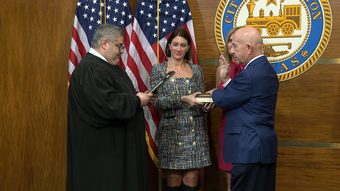John Whitmire sworn in as 63rd Houston mayor | wfaa.com