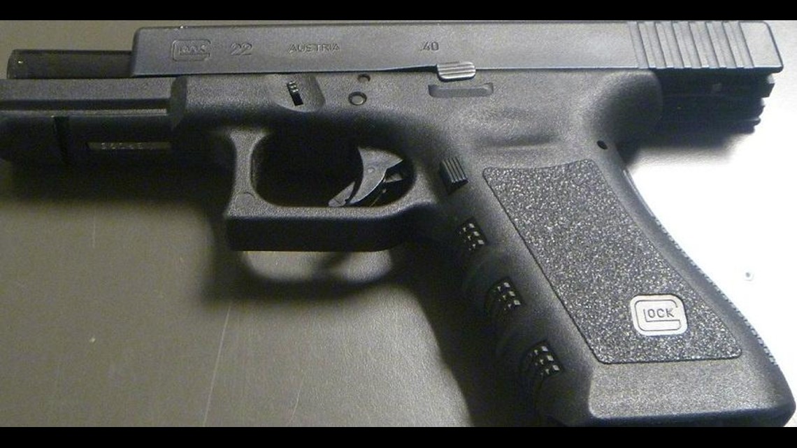 Judge to hear arguments in UT professors' campus carry lawsuit | wfaa.com