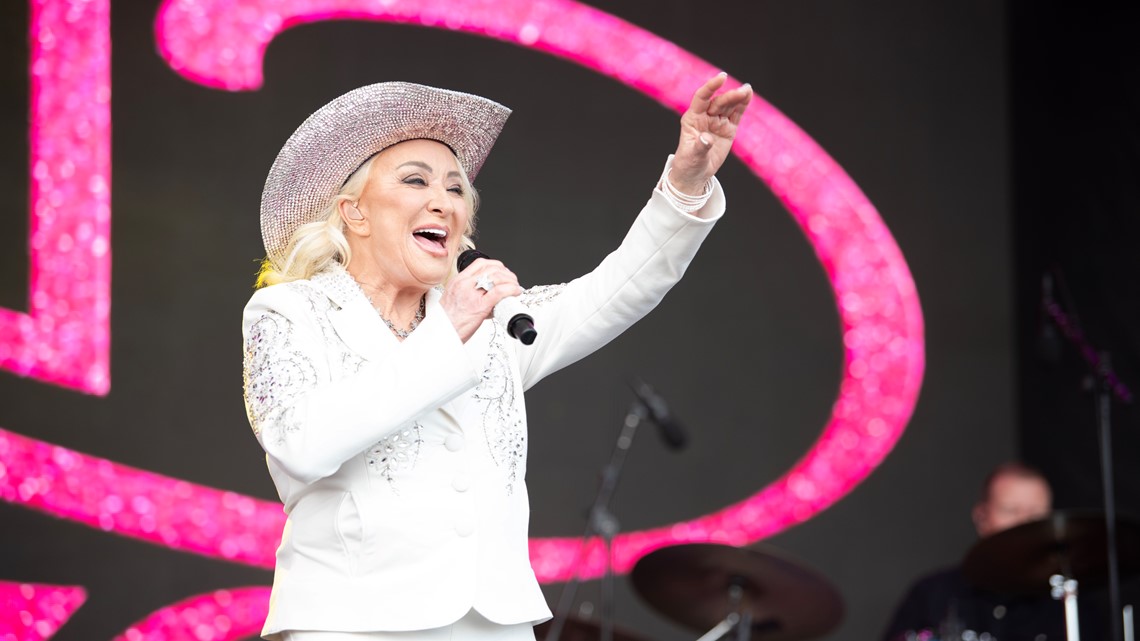 Tanya Tucker performs during Weekend 2 | wfaa.com