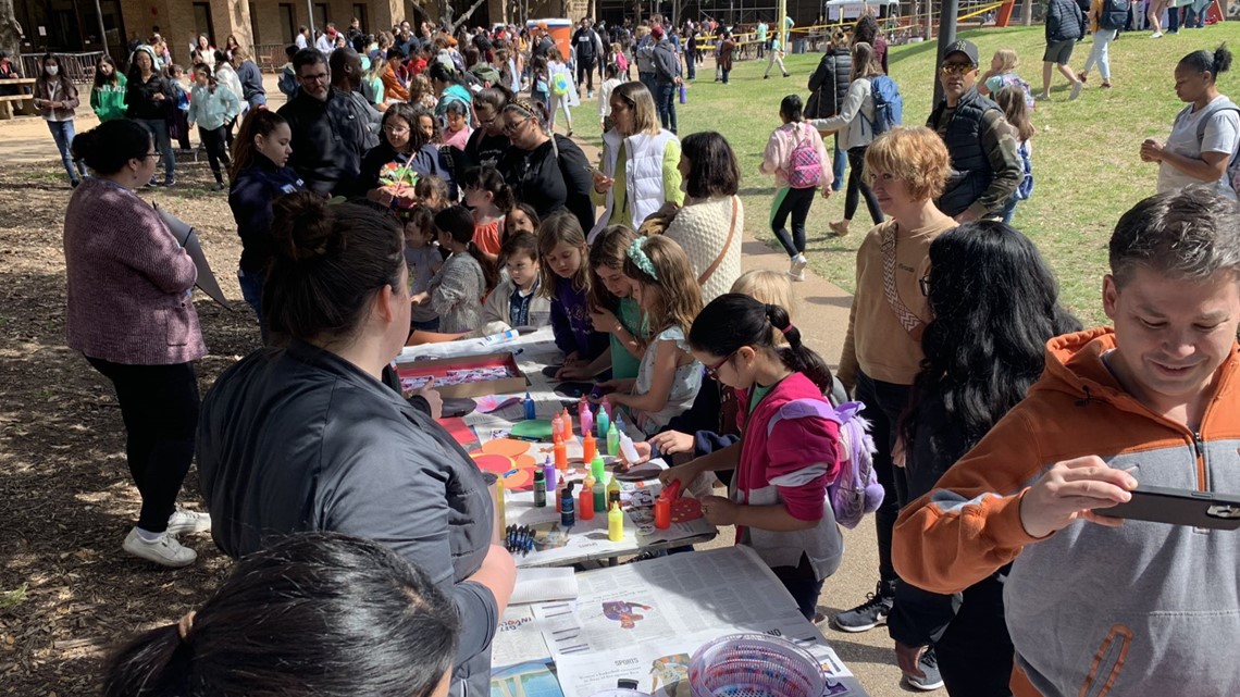 UT Austin hosts annual STEM Girls Day with demonstrations, activities ...