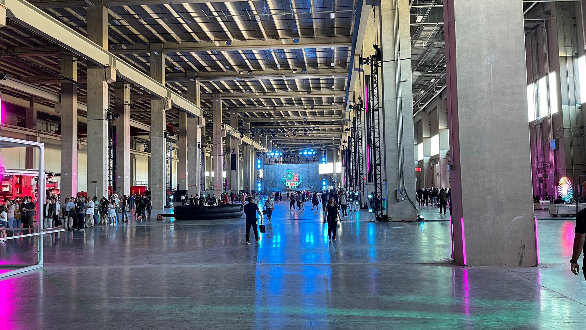 Giga Texas set to open its doors to thousands in a 'Cyber Rodeo' | wfaa.com