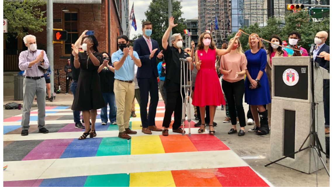 Austin scores 100 in LGBTQ+ equality report | wfaa.com
