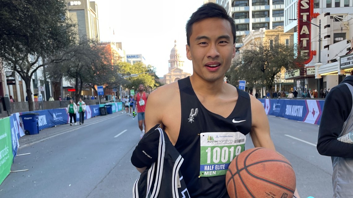 Austin man sets world record at 2024 Austin Marathon | wfaa.com