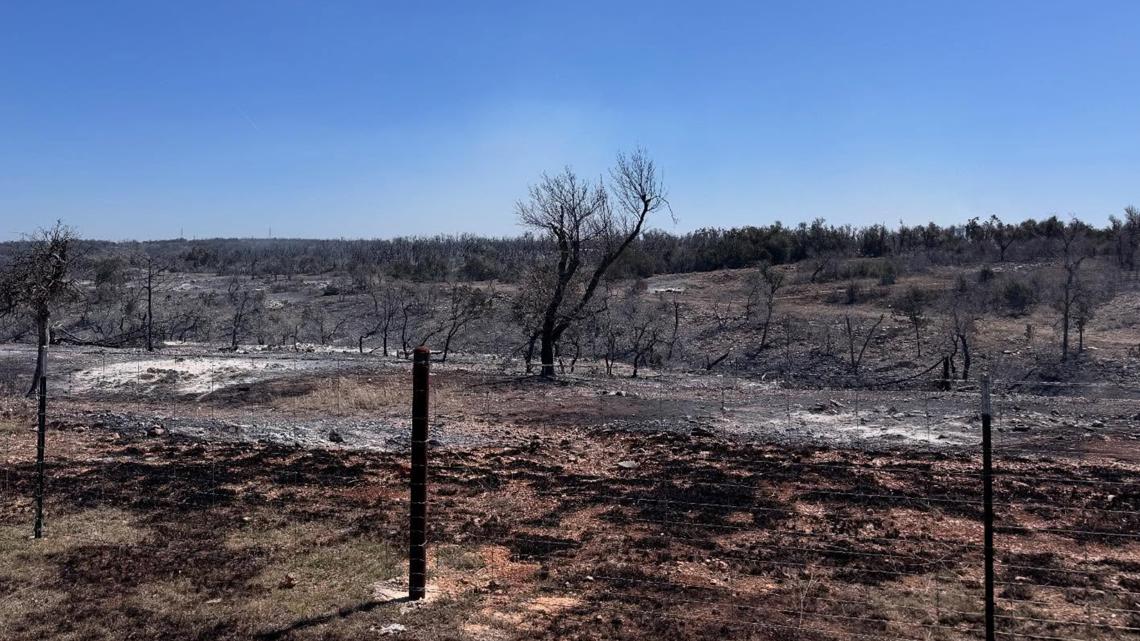 Crews battle massive Crabapple Fire in Gillespie County, Texas | wfaa.com