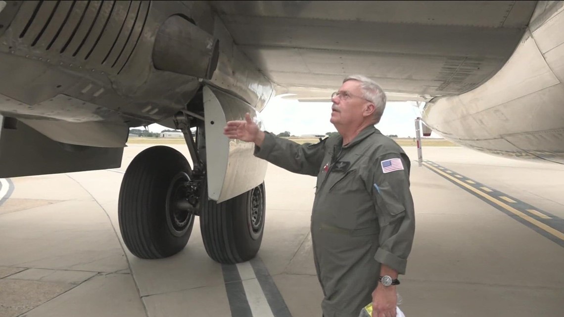 Take a tour of a special plane, the B29 Bomber | wfaa.com