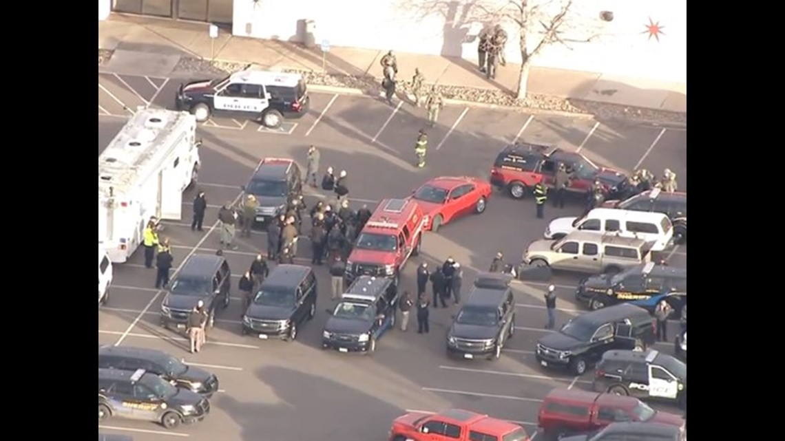 5 Colorado deputies shot, 1 fatally, in 'ambush' attack | wfaa.com