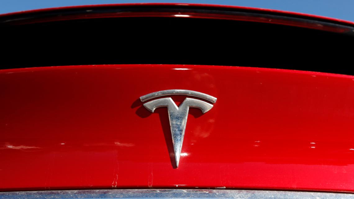 Tesla keyed at DFW Airport: Owner files lawsuit against man in video ...