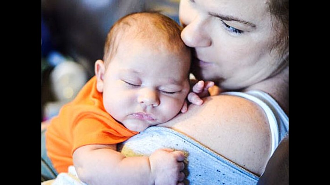 Mom says TN hospital operated on wrong baby | wfaa.com