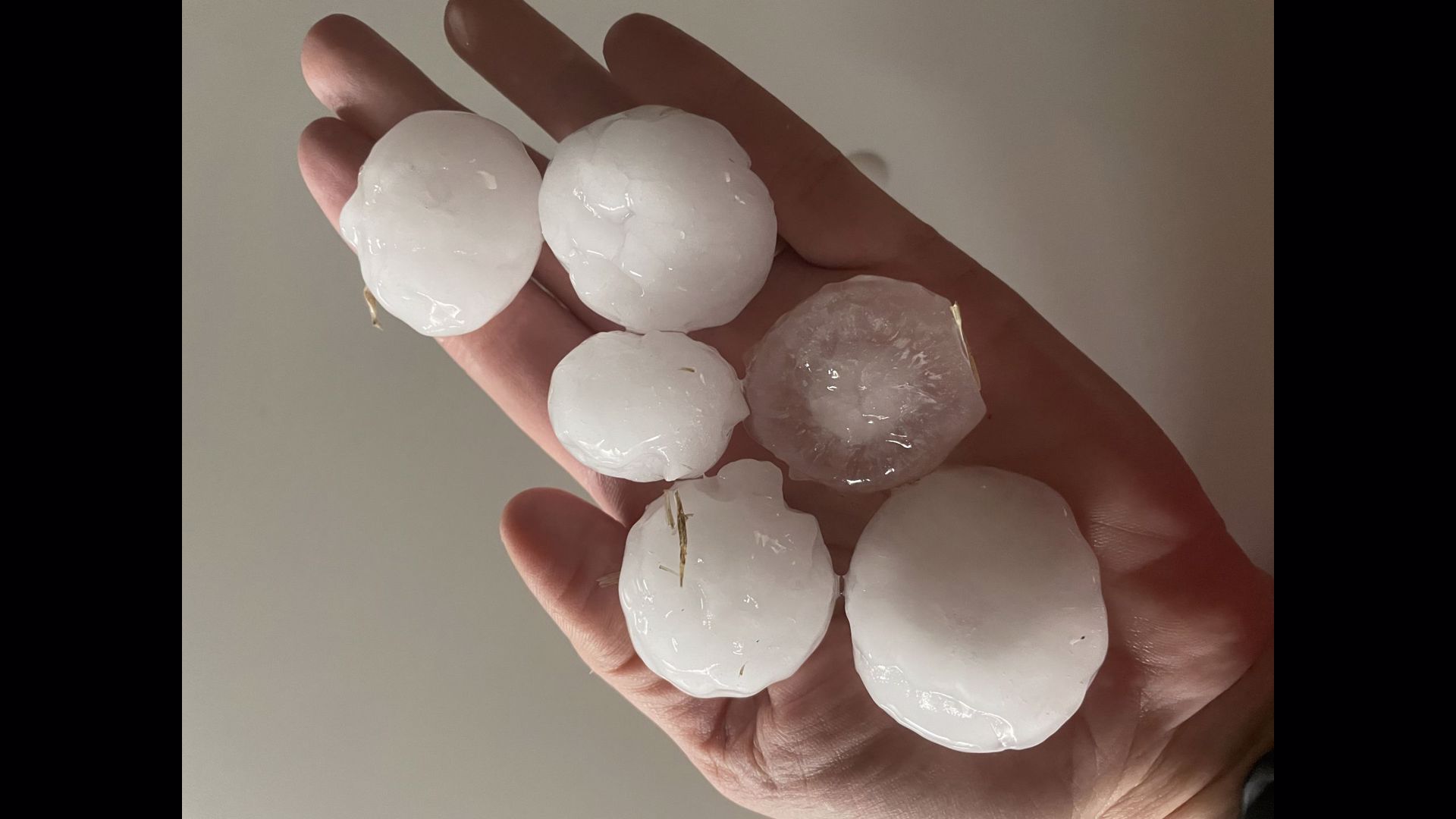 Large amounts of hail fall in parts of North Texas | wfaa.com