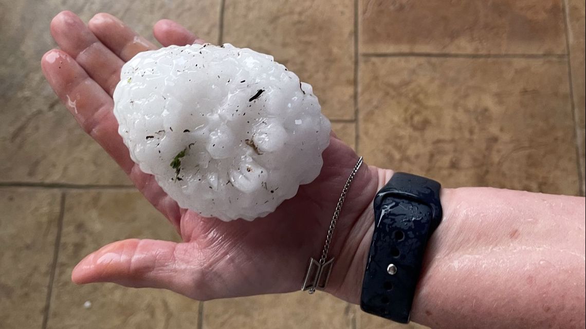 Large hail falls across North Texas as severe storms move in | wfaa.com