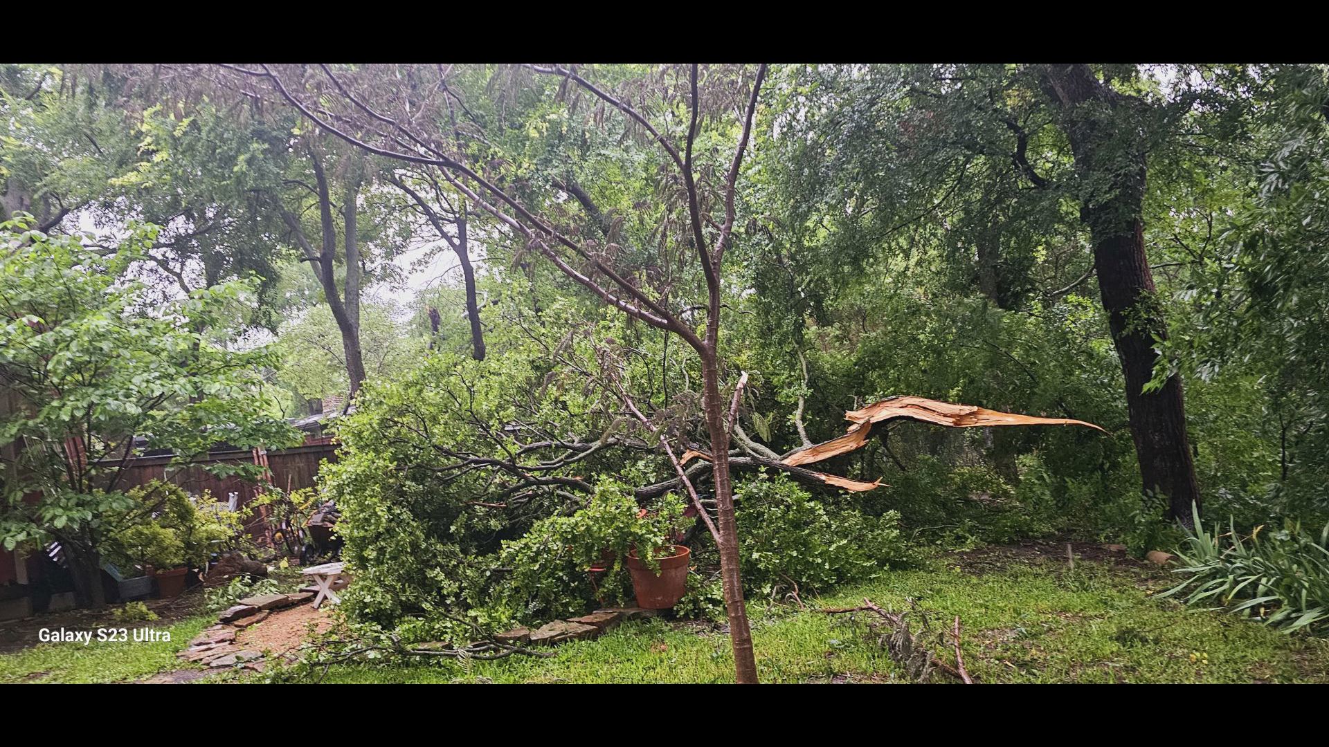 DFW severe storm damage after tornado warnings: Updates | wfaa.com