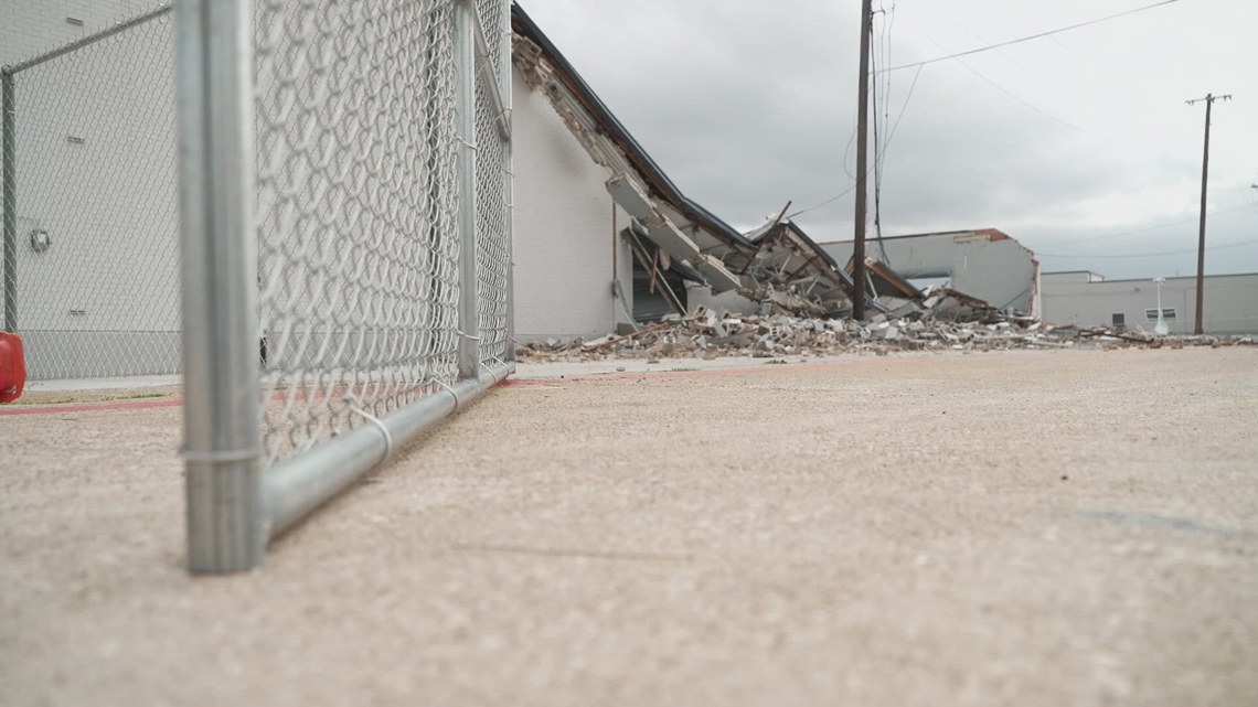 Seven escape safely after building collapse in North Texas, officials ...